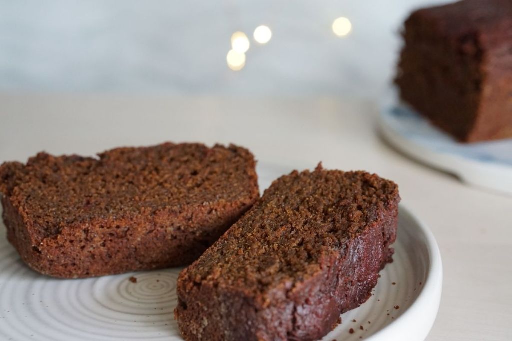 Eggless Chocolate Beetroot Cake {Healthy, Sugar Free}