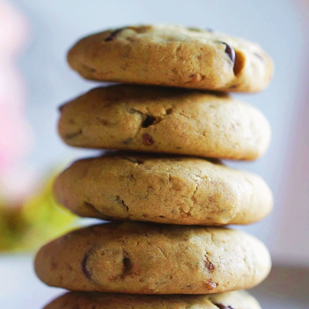 Eggless Chocolate Chip Cookies (With Whole Wheat Flour)